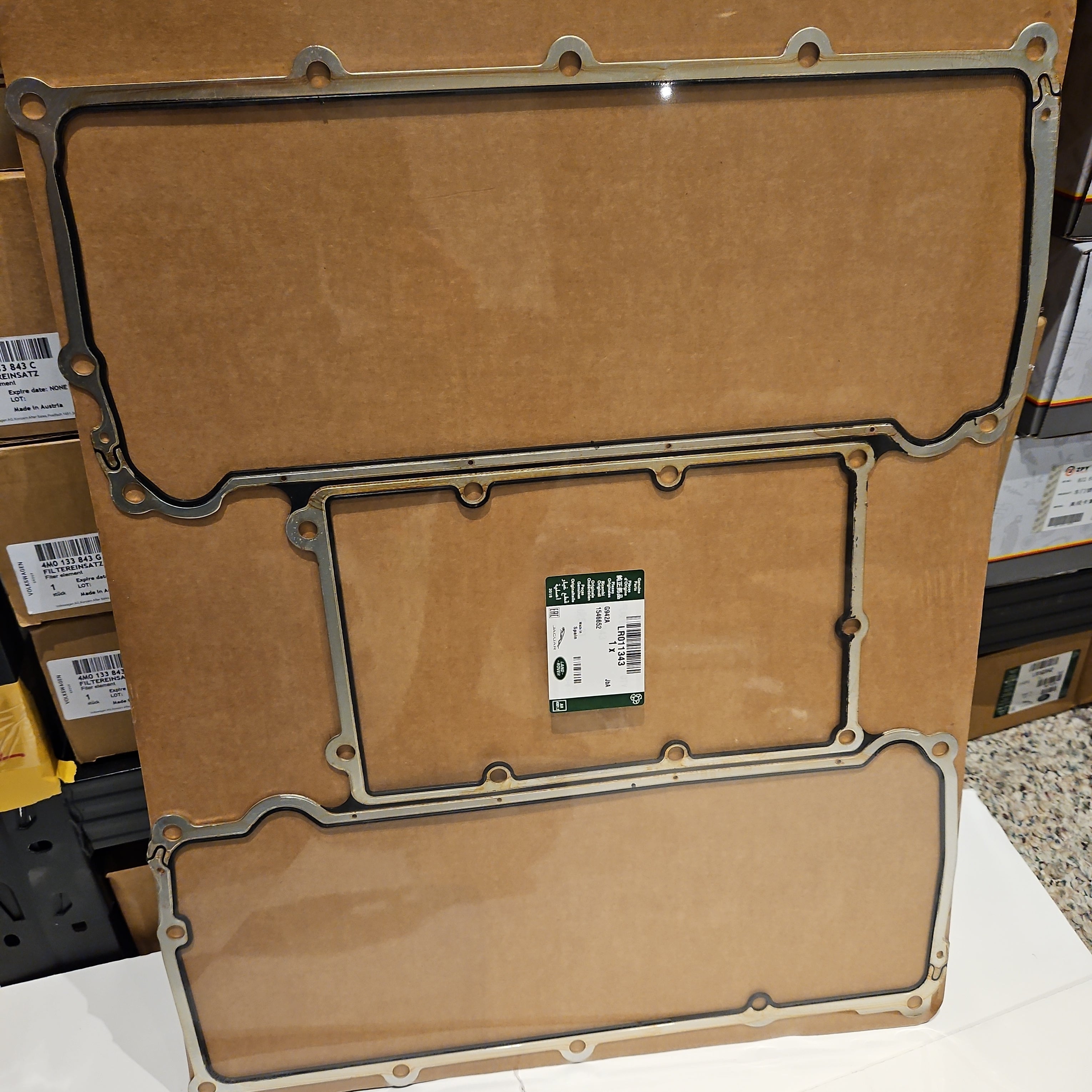 OEM LR011343 Gasket - Land-Rover – Areion Auto Parts