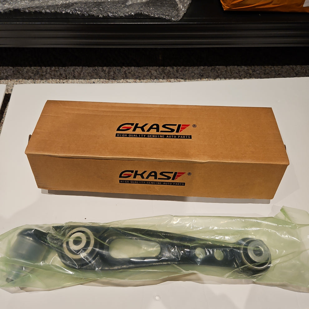 GKASI LR171073 Suspension Control Arm Front Land Rover – Areion Auto Parts